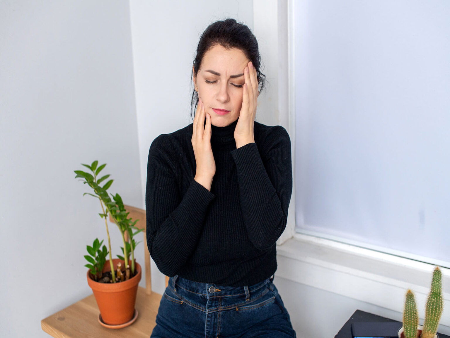 How to Sleep With a Toothache: Expert Advice & Tips